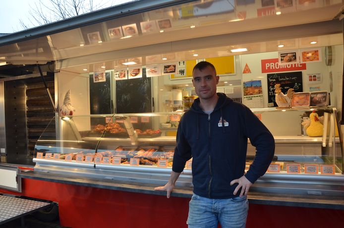 Handelaar Sammy niet te spreken over verdubbeling prijs voor kraampje ...