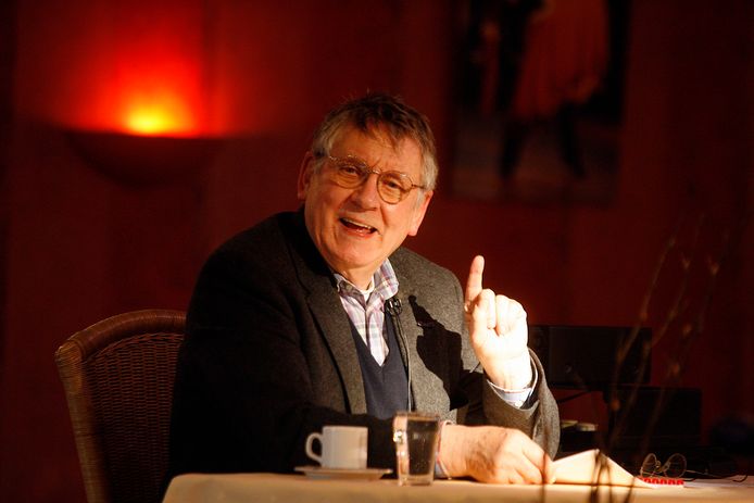 'Koning van de klucht' John Lanting (88) overleden | Show | AD.nl