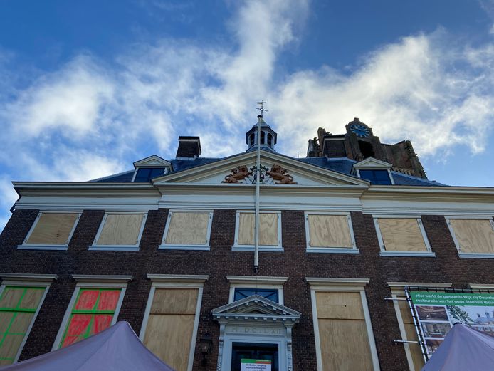 Museum Dorestad en VVV nog tot december in spanning of zij in stadhuis ...
