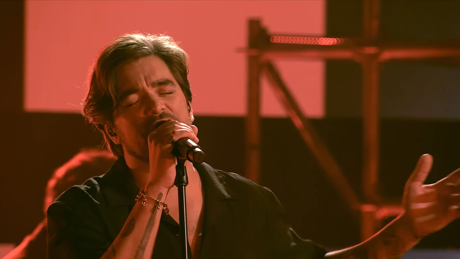 Kijkers onder de indruk van Waylons rockversie van André Hazes ...