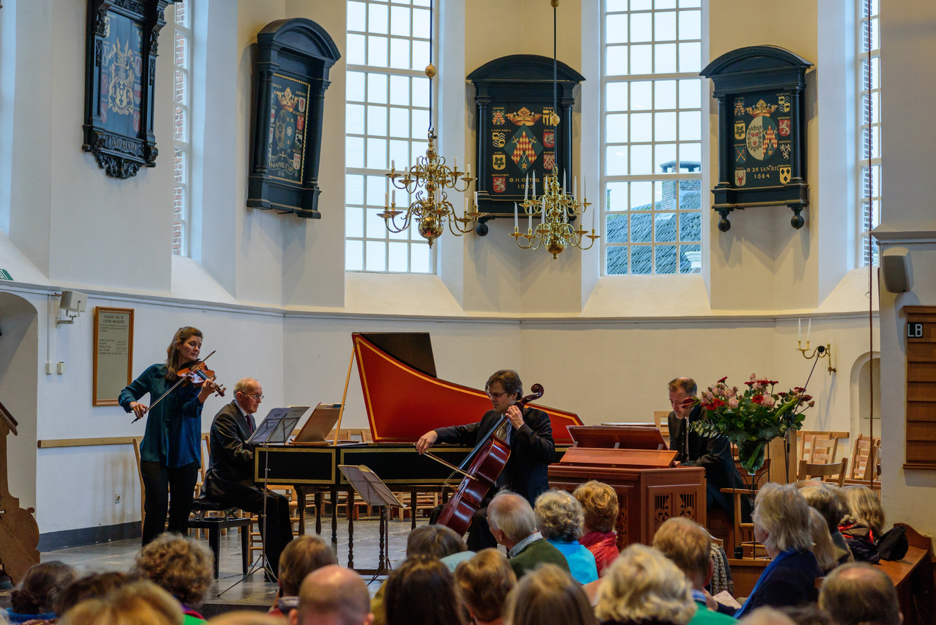 Violiste Janine Jansen reist hele wereld over, maar vindt rust bij ...