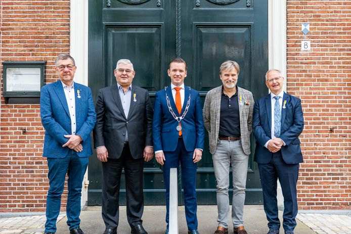 Deze vier inwoners van Rijssen-Holten hebben een lintje gekregen ...