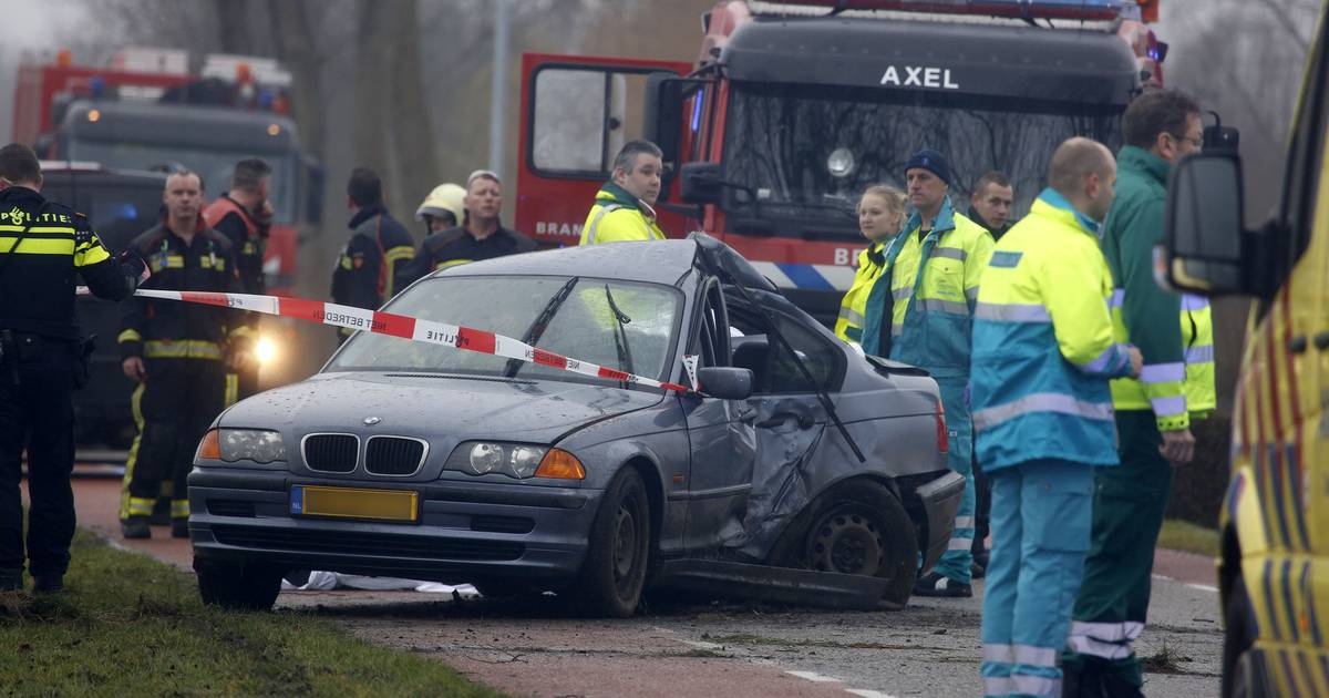Dode en gewonde bij ongeval bij Axel | Zeeuws-Vlaanderen | pzc.nl