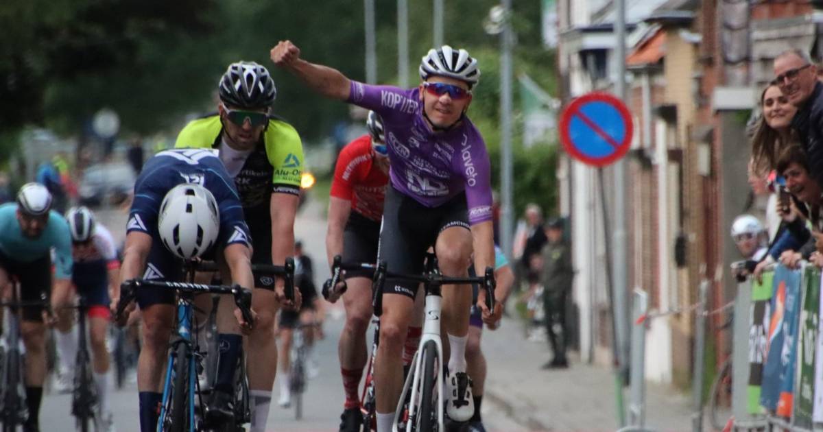 Alain de Smit verwijst Eloy Raas in Zaamslag naar zijn volgende tweede ...