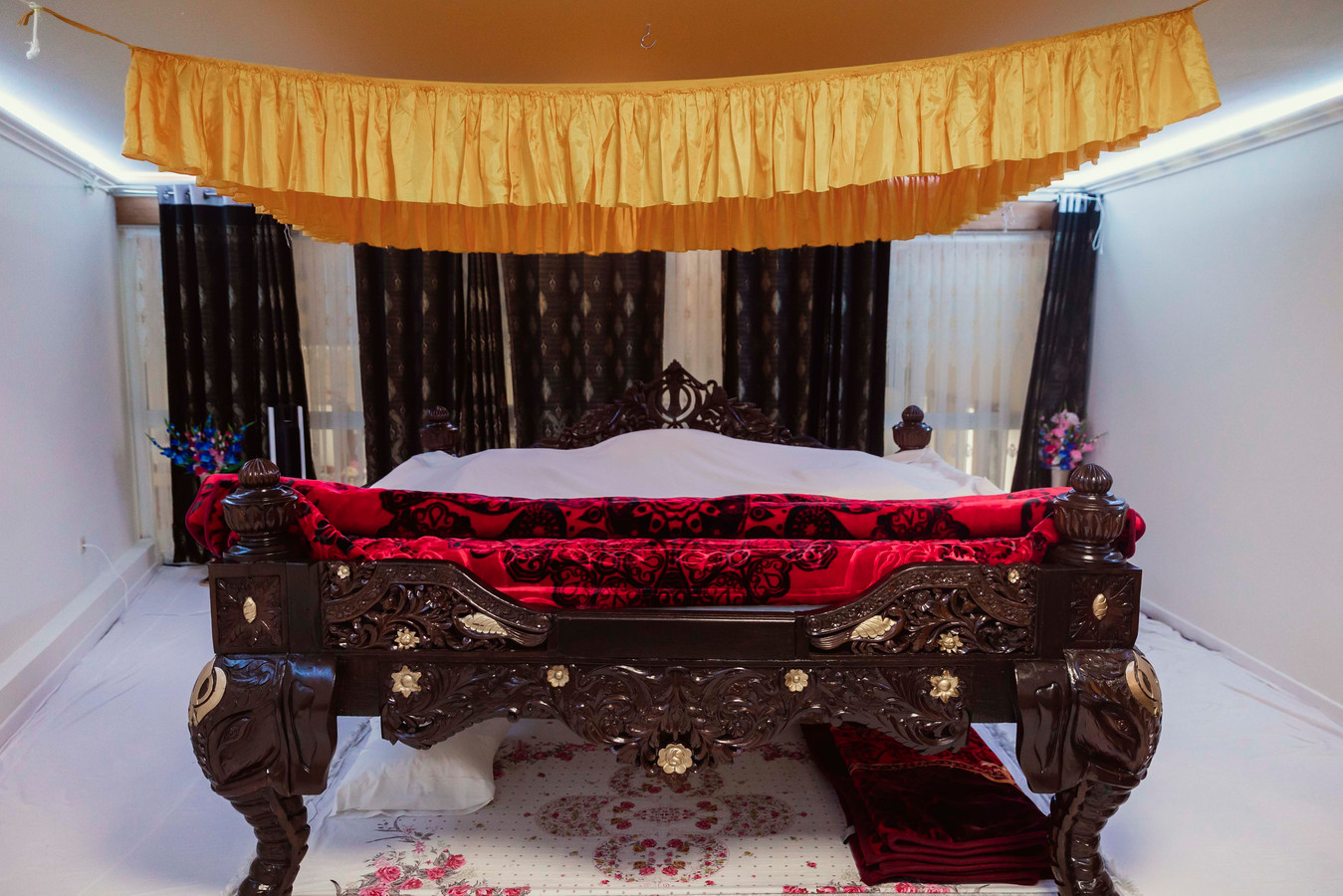 REPORTAGE. Op bezoek bij de Truiense sikhs: “Eén keer per jaar mogen we met onze zwaarden op ...