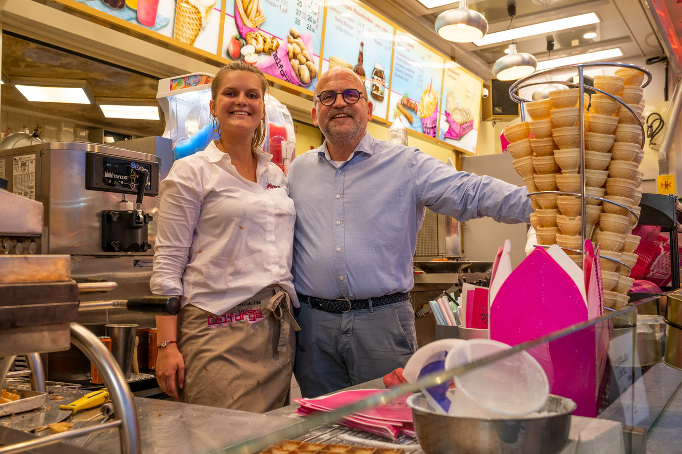 REPORTAGE. Met 18 kramen op de Sinksenfoor: voor kermisfamilie Delforge ...