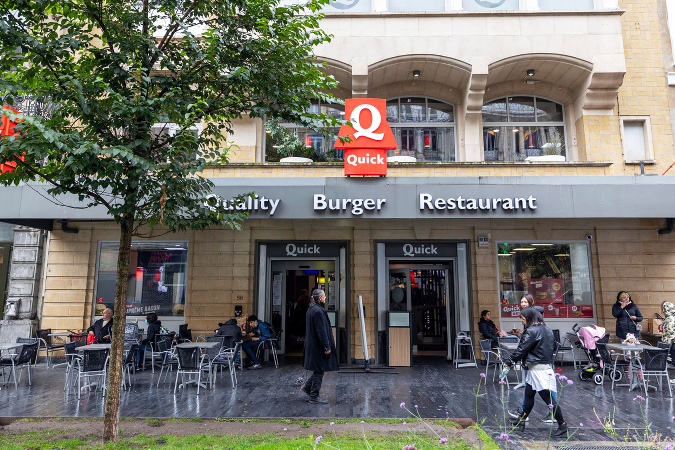 Het meesterbrein achter de nieuwe ‘wafelburger’ bij Quick verklapt hét ...
