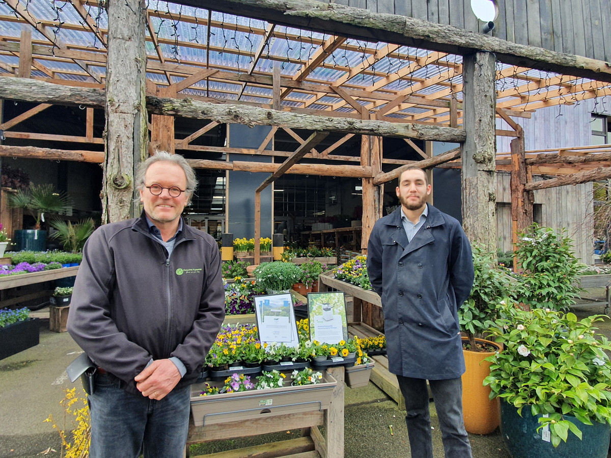 Philippo Rozen wil CO2-uitstoot van papierwerk compenseren door bomen ...