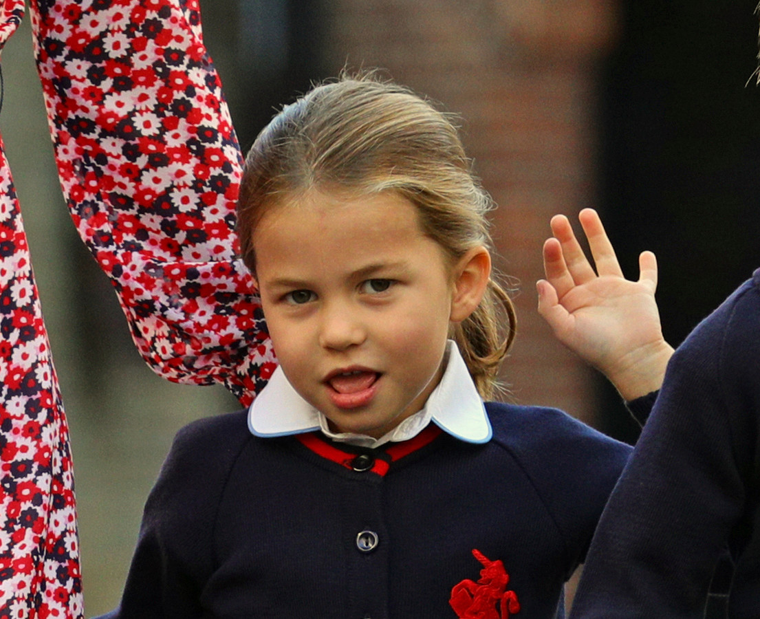 Brits prinsesje Charlotte klaar voor haar eerste schooldag | Foto ...