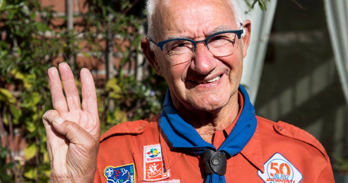 ‘Oubaas’ denkt na 80 jaar nog steeds niet aan stoppen | Woerden | AD.nl