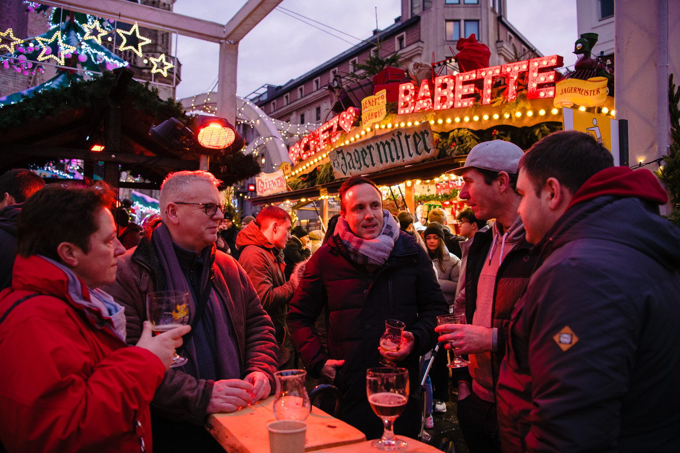 Van een Winterwonderkasteel tot een winterse serre: in deze Gentse winterbars kun je gezellig ...