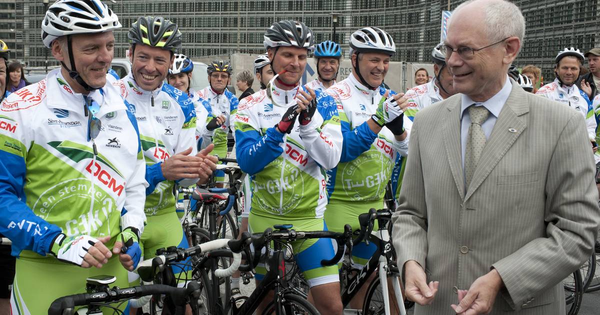 Met de fiets naar Pyreneeën om taboe zelfdoding te doorbreken | Brussel ...
