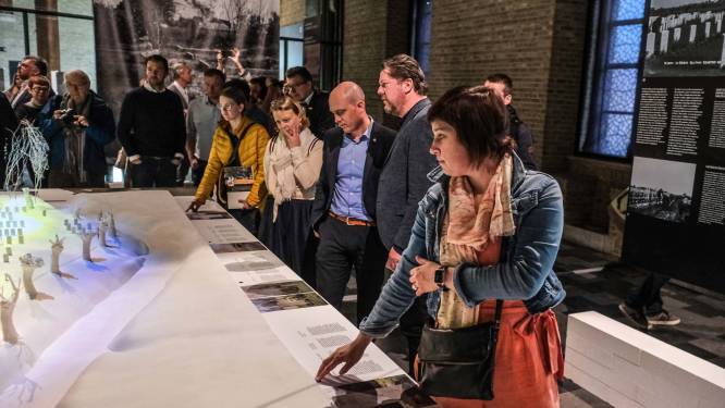 Kristof Jacobs koopt zelf krans om luitenant Calberg te eren ...