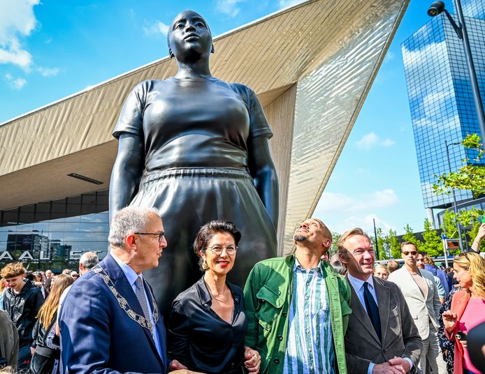 Aboutaleb blijft achter vermogende familie Van der Vorm staan, vreest ...