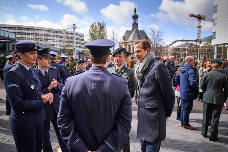 Met een nieuw geluid hoopt Defensie nieuw bloed aan te trekken