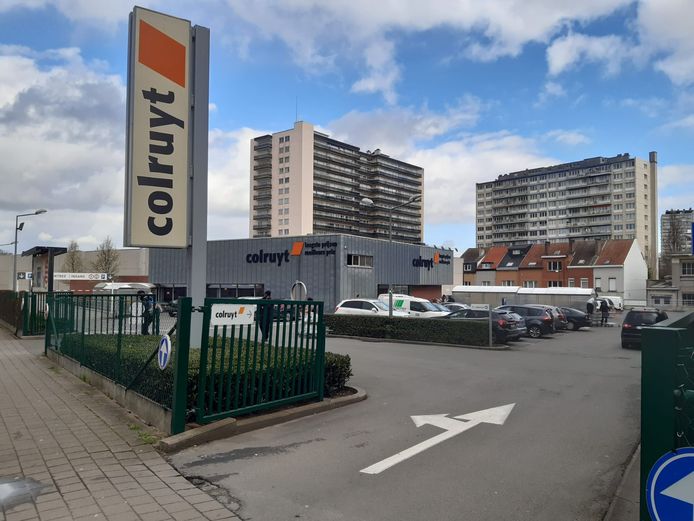 Colruyt-winkel in Anderlecht vandaag gesloten na corona-uitbraak onder ...