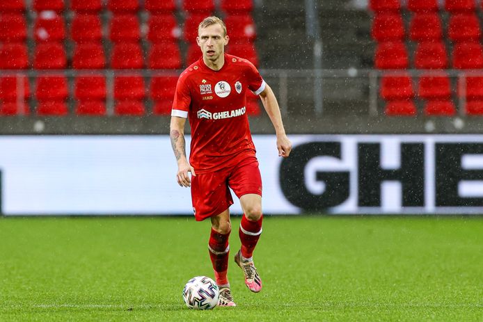 De Laet en Antwerp zijn eruit: verdediger tekent morgen bij tot eind ...