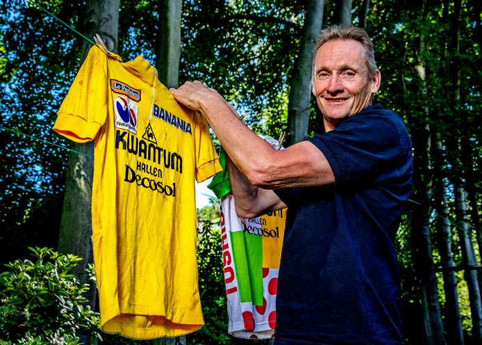 Adrie van der Poel gaat als vip-chauffeur naar de Tour: ‘Zou mooi zijn als Mathieu weer in de ...