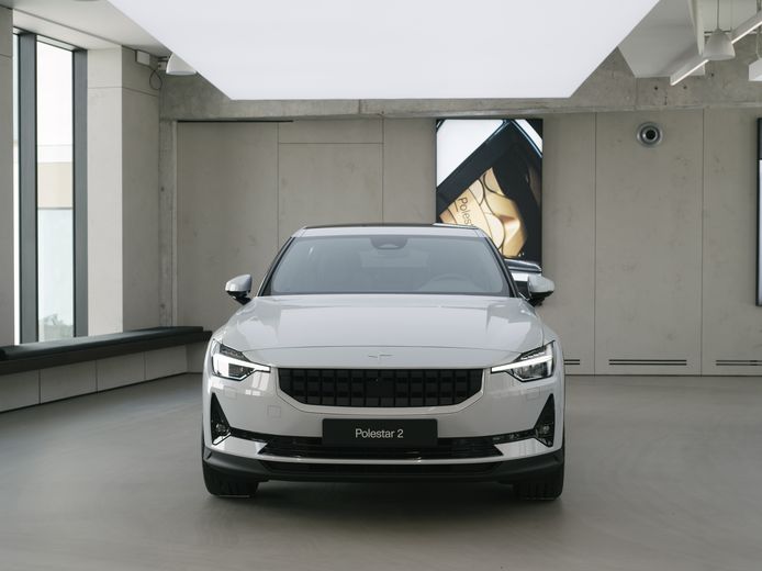 Automerk Polestar opent eerste Belgische retailpunt in Brussel (maar ...