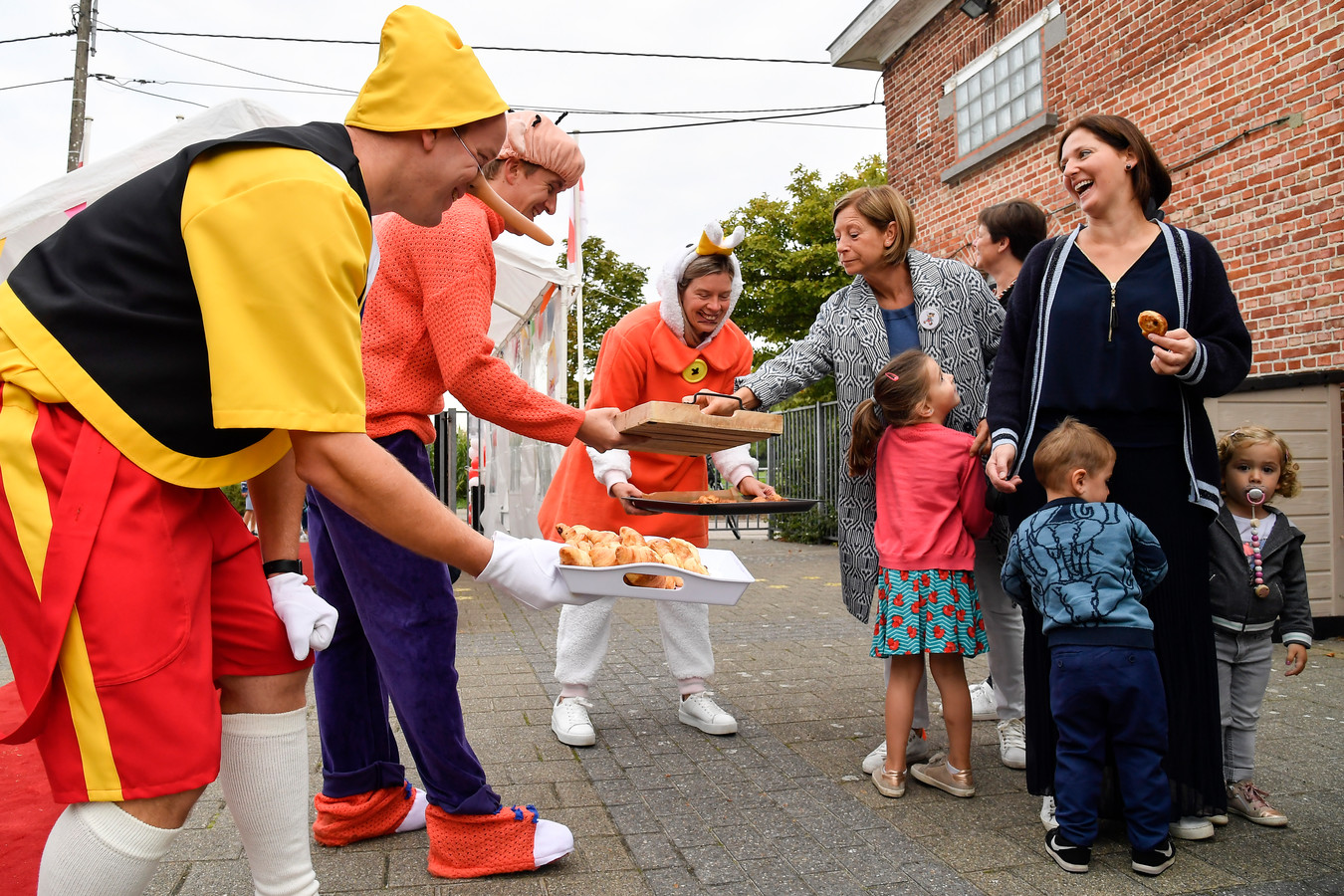 Nijntje en Pinokkio heten kinderen welkom | Foto | hln.be