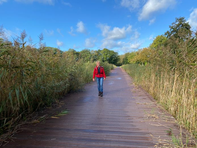 De beentjes van Truus gaan even omhoog | Fietsen en wandelen met Truus ...