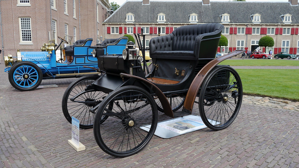 Deze oeroude auto is te zien op de Nationale Oldtimerdag in Lelystad ...