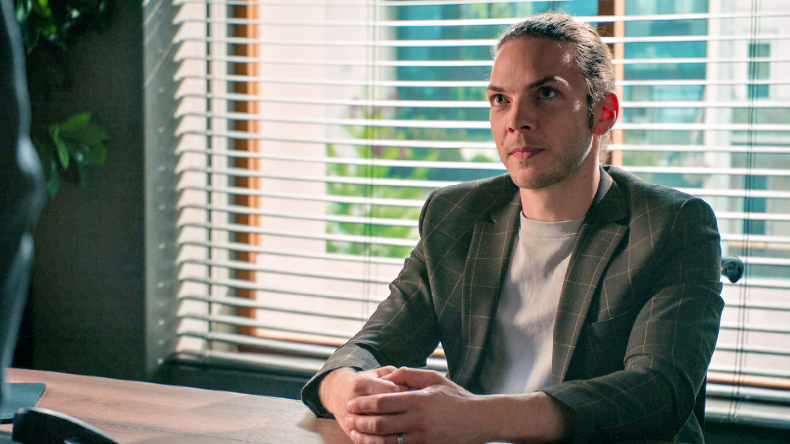 Een schok voor fans: Oscar Willems sterft als droomprins Jonas in ‘Lisa ...