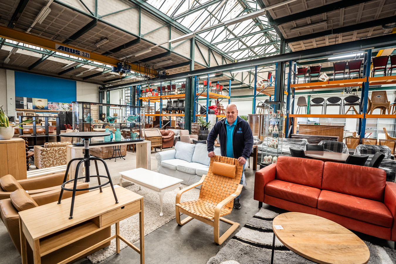 Mega-kringloop opent in oud industriepand: ‘Vroeger was er wel eens ...