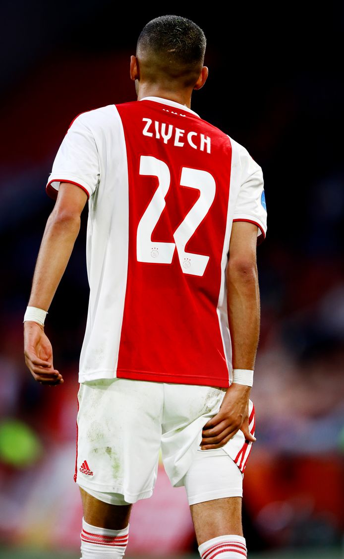 Spierverrekking houdt Ziyech voorlopig aan de kant | Nederlands voetbal ...