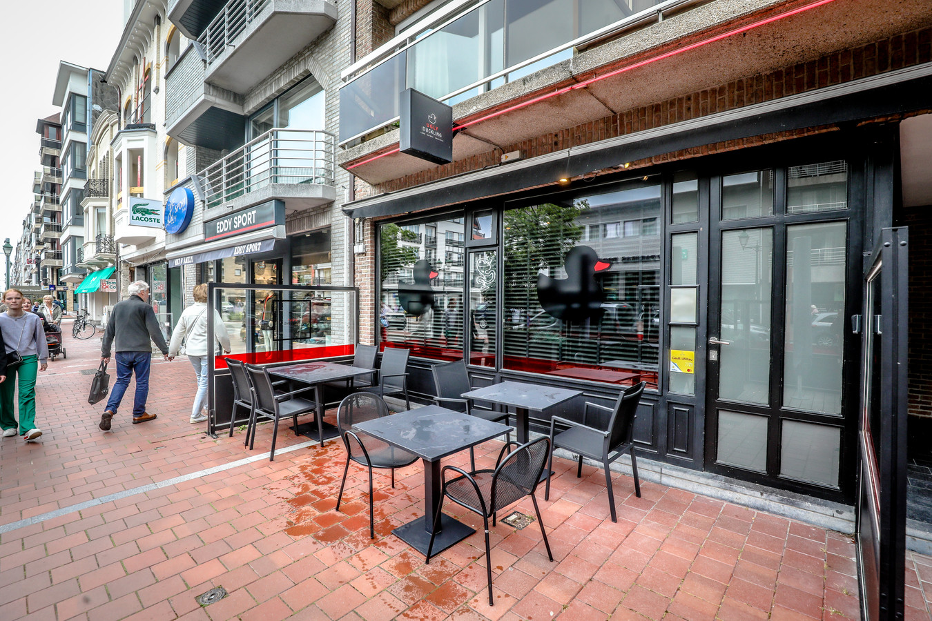 De langverwachte comeback van cocktailbar The Pharmacy is een feit: “Op ... De langverwachte comeback van cocktailbar The Pharmacy is een feit: “Op ...