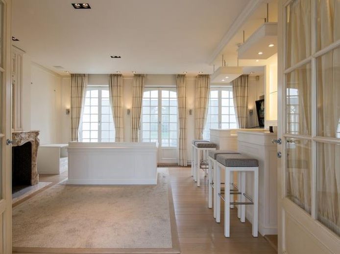 Riante villa van Marc Coucke staat te koop voor 1,3 miljoen | Binnenland | hln.be