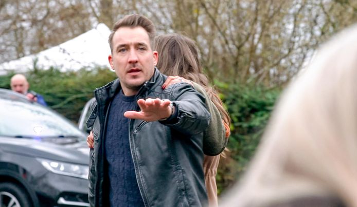Andy Peelman neemt op dramatische manier afscheid van ‘De Buurtpolitie ...