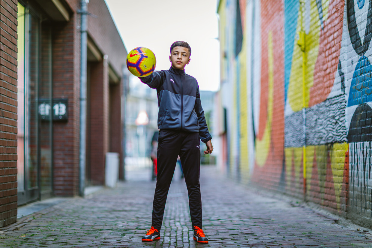 Deze 16-jarige Belg neemt deel aan het WK straatvoetbal voor ...