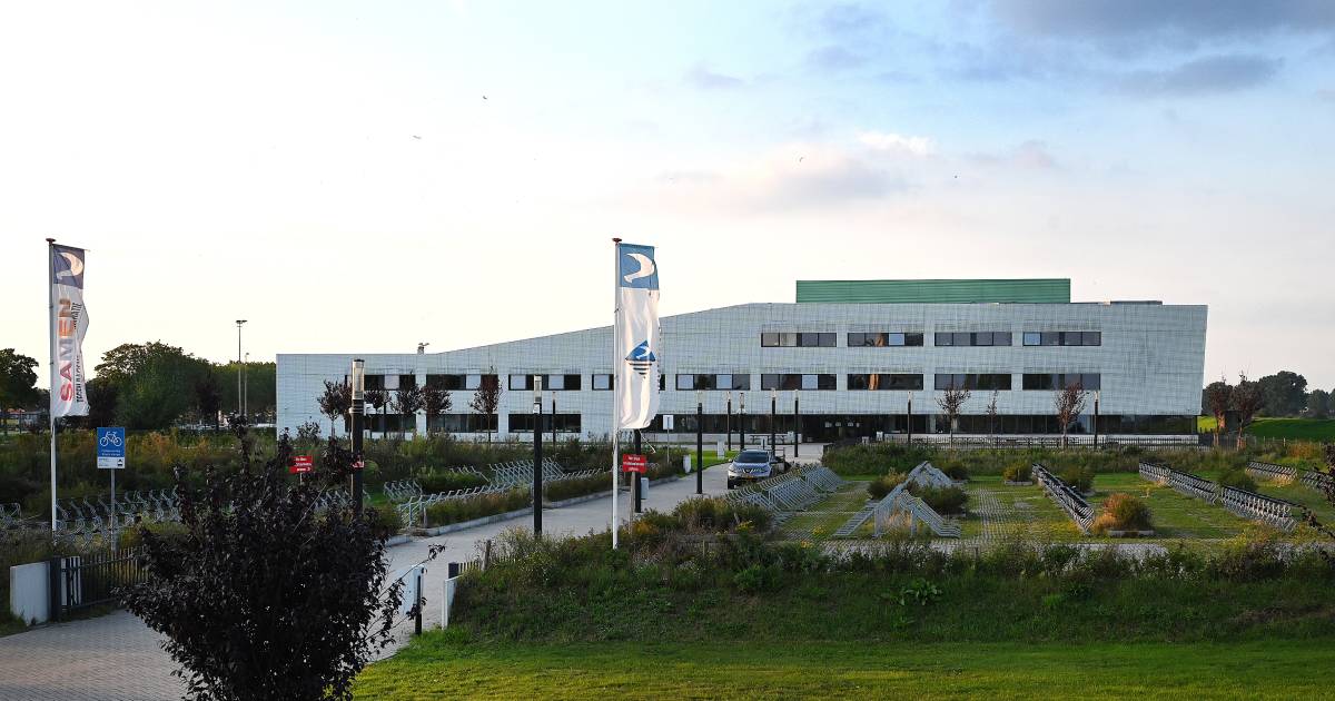 Leerlingen die straks voor gesloten schooldeur staan in Mill, wacht ...