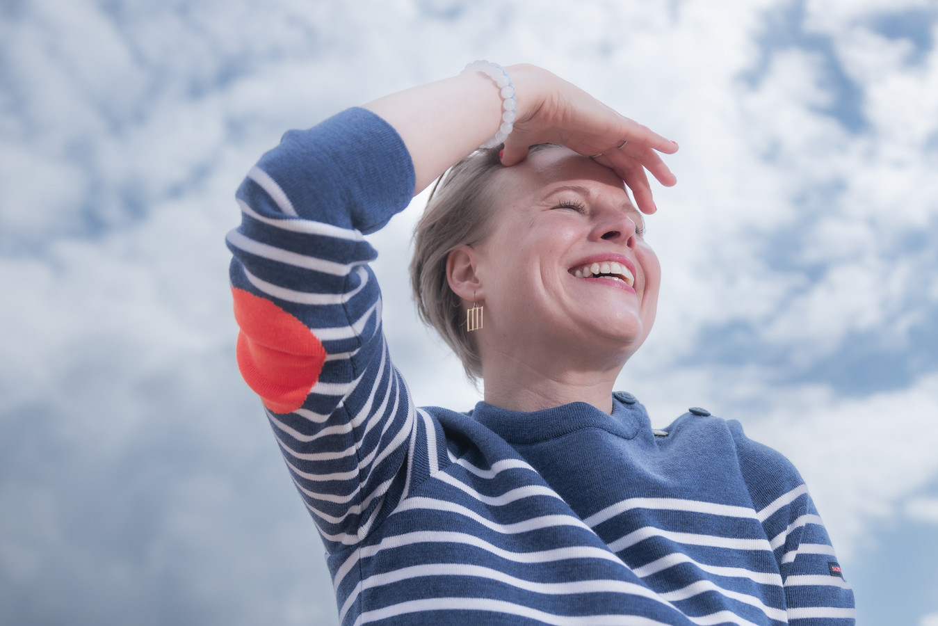 Actrice Cathérine Kools woont nu aan de kust: “Veel mensen dragen ...
