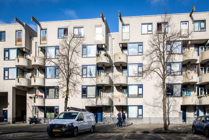 Man lag mogelijk al twee jaar dood in woning: 'De huur werd gewoon ...