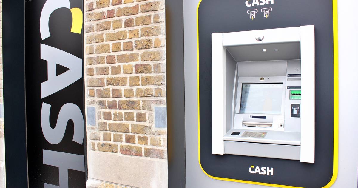 Nieuw Bancontact Cash punt in Negenmanneke. Na tien maanden een tweede ...