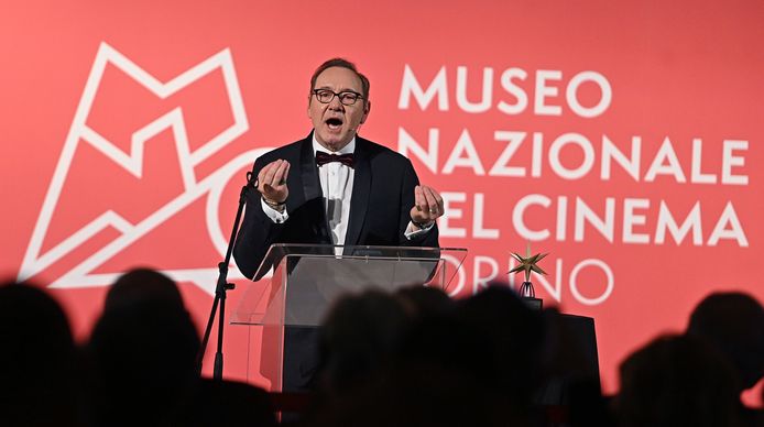 In ongenade gevallen Kevin Spacey geeft eerste speech in jaren ...