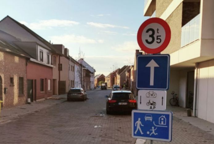 Eerste woonerf in Rotselaar is een feit: Eektstraat tussen Vleugtweg en ...