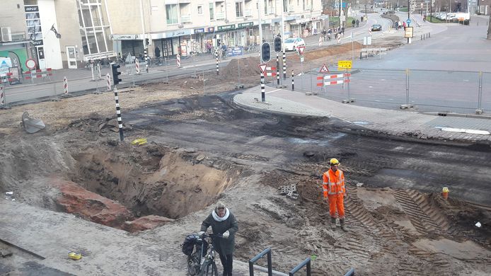 Publiek kan historische kazemat straks samen met archeoloog bekijken ...