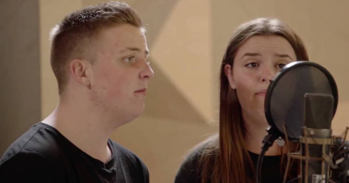 PREVIEW. Stan Van Samang laat tweeling voor het eerst terug samen ...