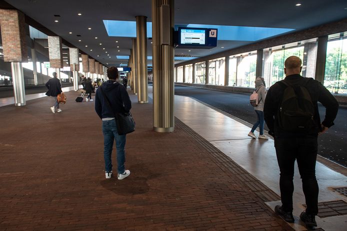 Bussen in Breda en Oosterhout blijven vandaag in de remise: ‘Dan pak ik ...