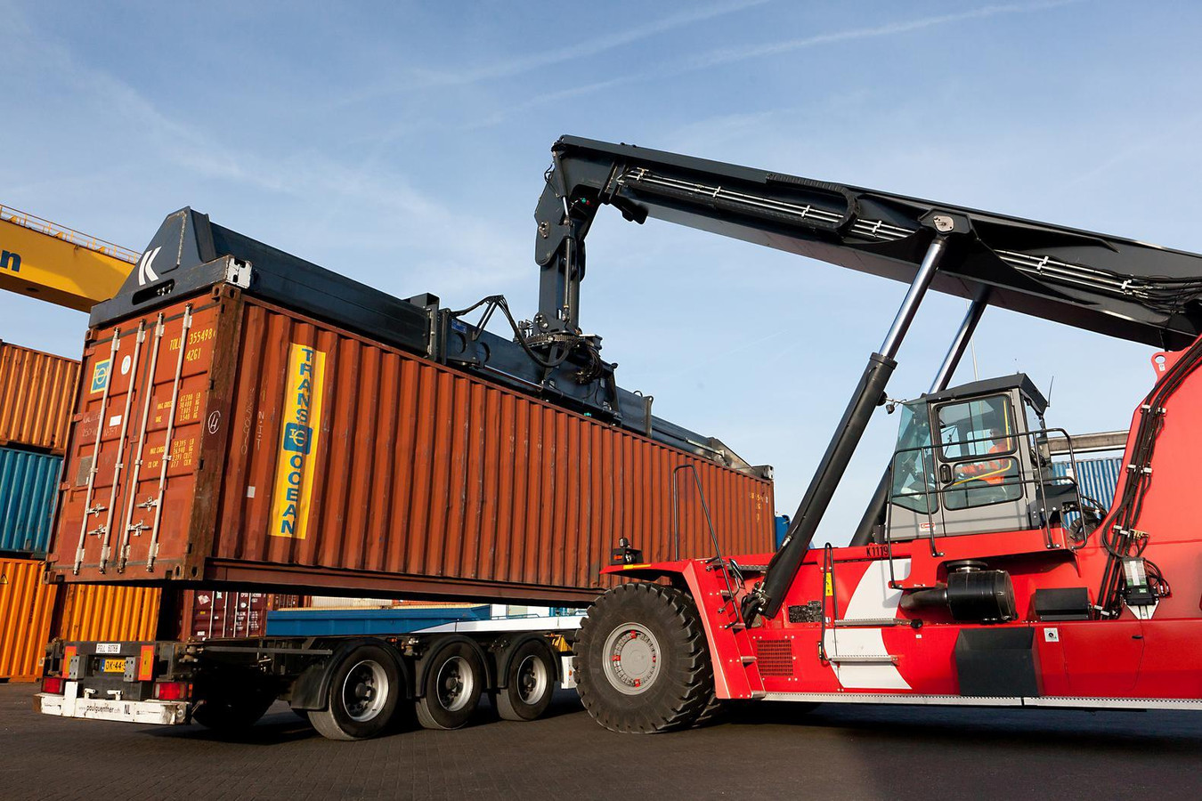 'Beperk de overlast nieuwe distributiecentrum bij Alpherium' | Foto ...