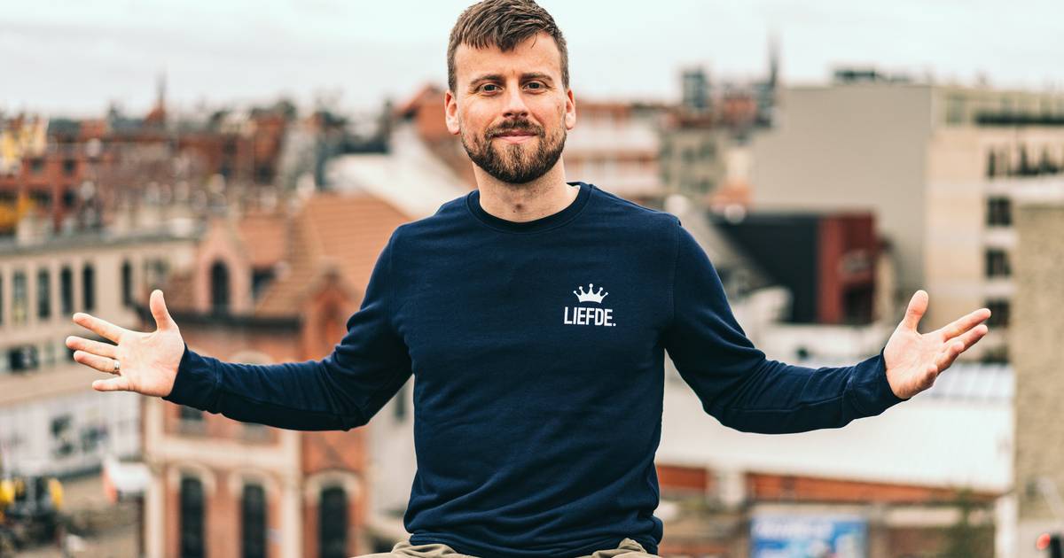 KLEIR. lanceert nieuwe kledingcollectie met Tourist LeMC | Antwerpen ...