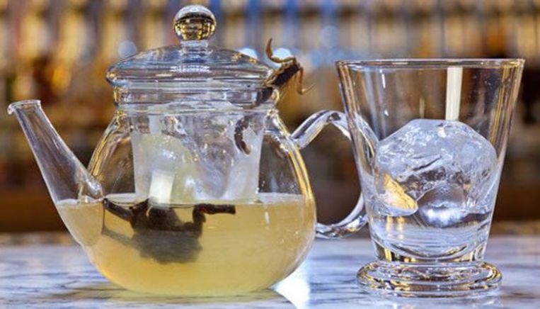 Cocktails met insecten zijn nieuwe rage in trendy bars | Het Parool