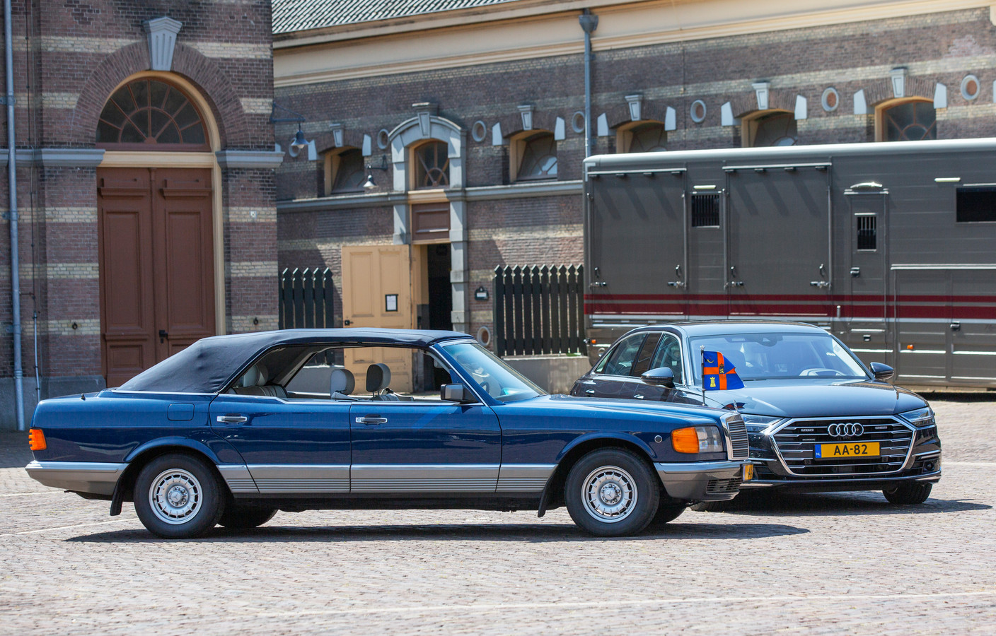 Máxima rijdt al hybride, maar Willem-Alexander moet nog even wachten ...