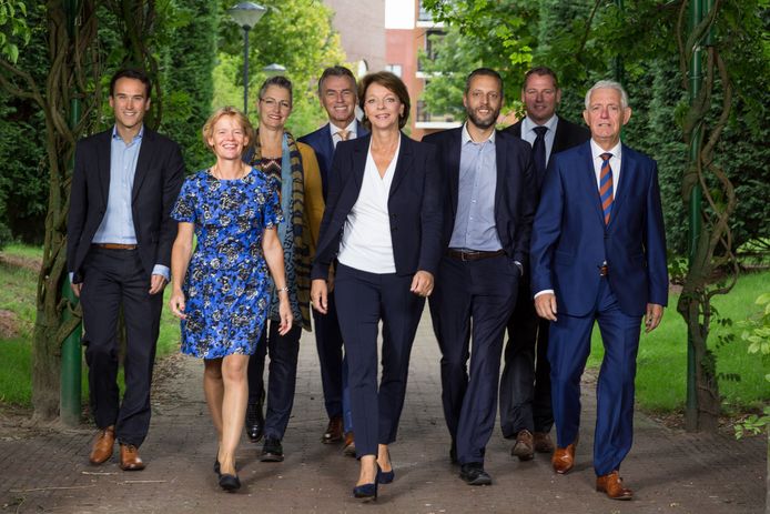 Elkaar Vasthouden Werkte In Helmond Helmond Ed Nl