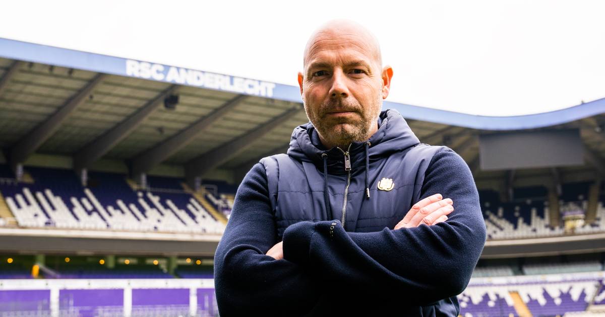 Deen Brian Riemer is de nieuwe coach van Anderlecht: “Ik weet wat het ...