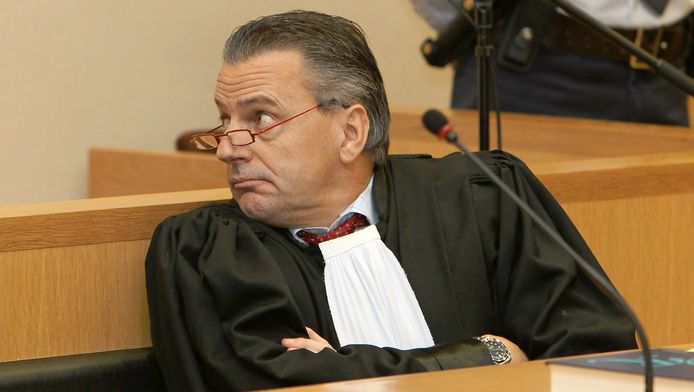 Topadvocaat Jan De Man vervolgd voor fiscale fraude | Binnenland | hln.be