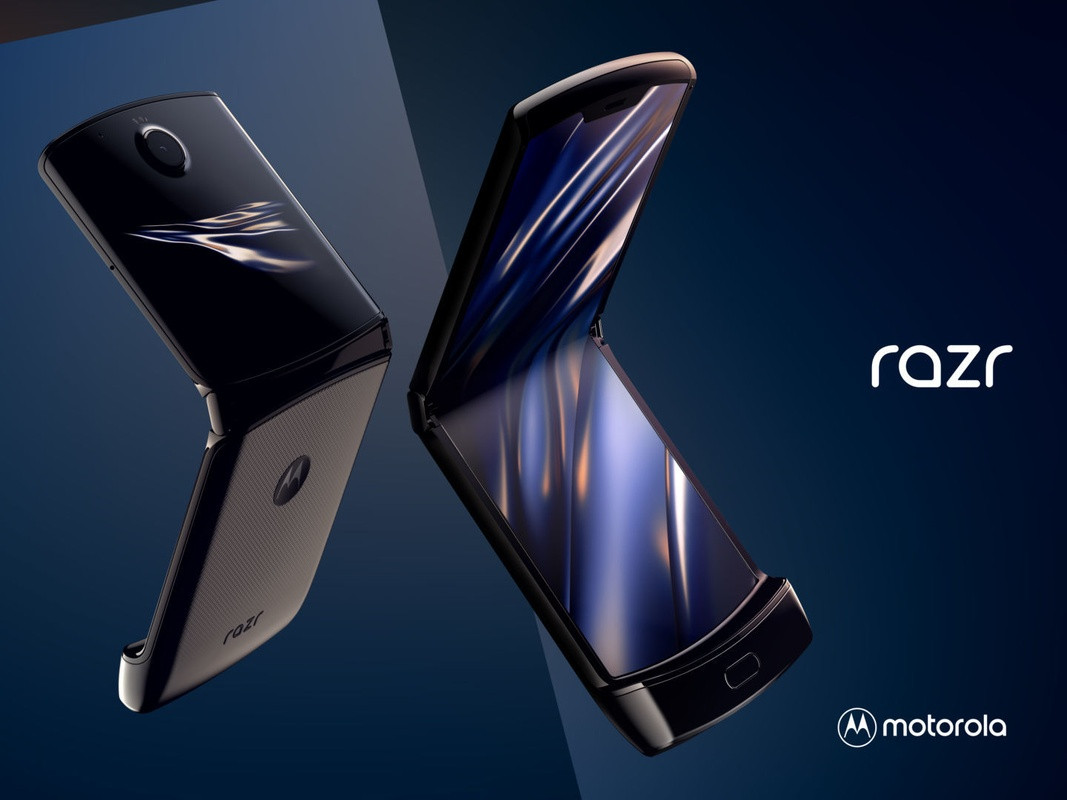 Klassieke Motorola-klaptelefoon maakt comeback met opvouwbaar scherm ...